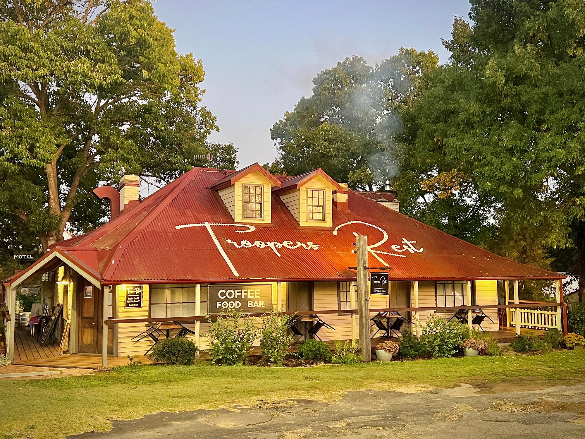 Trooper's Rest - Cafe, Bar, Restaurant – Troopers Rest